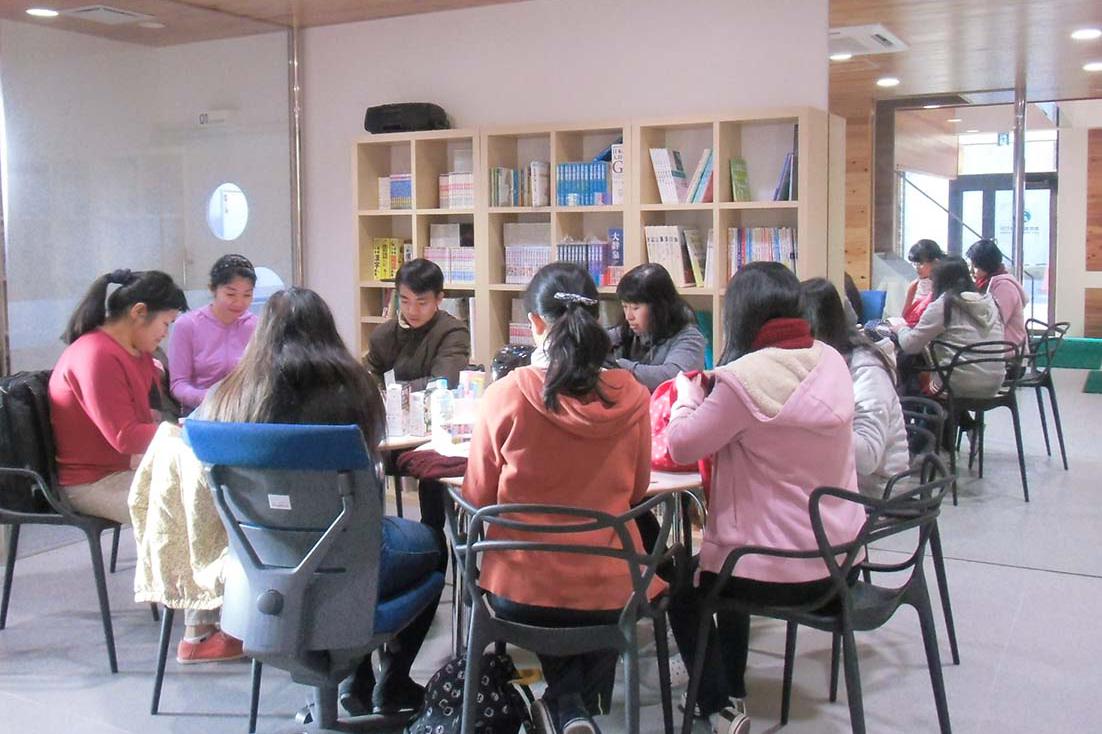 Happiness Foreign Language School Happiness Foreign Language School
